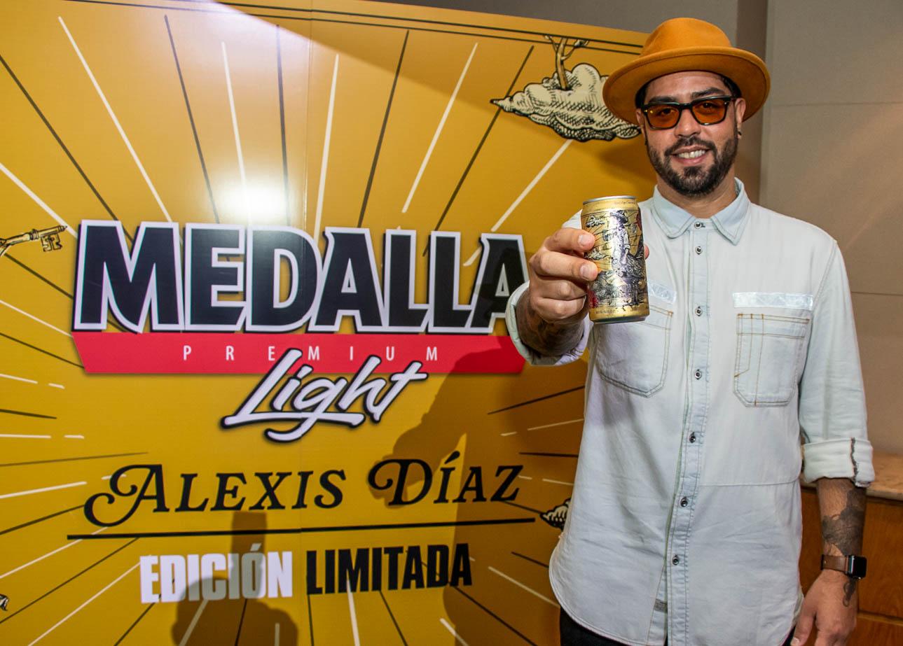 Diseños que celebran lo que nos inspira | Medalla Light